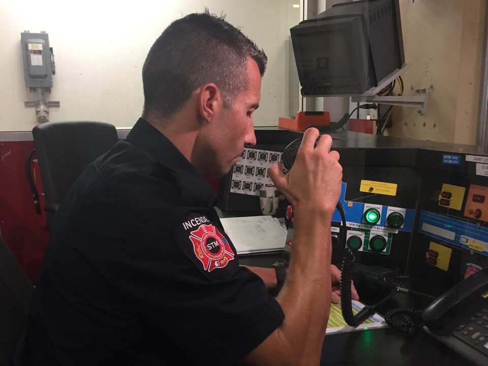Combattre un incendie dans la « station secrète » du métro | ICI Radio ...