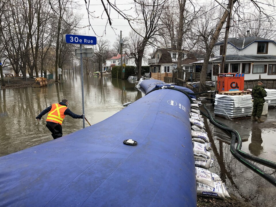 Inondations : « Courage, on en a encore pour quelques jours », dit ...
