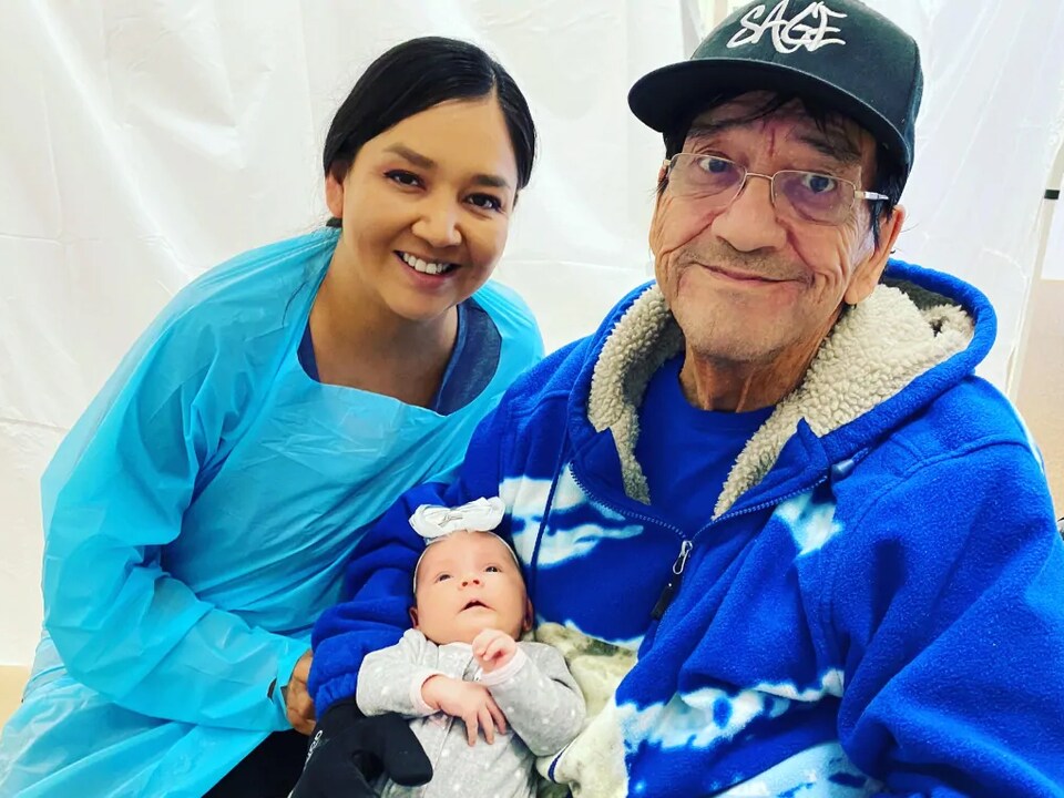 Une famille à bout de nerfs après 89 cas de COVID-19 dans un centre de ...