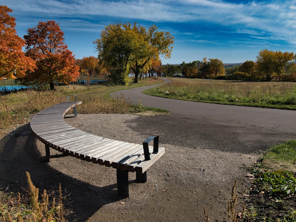 Le sentier des Grands-Domaines-de-Sillery accessible avant son ...
