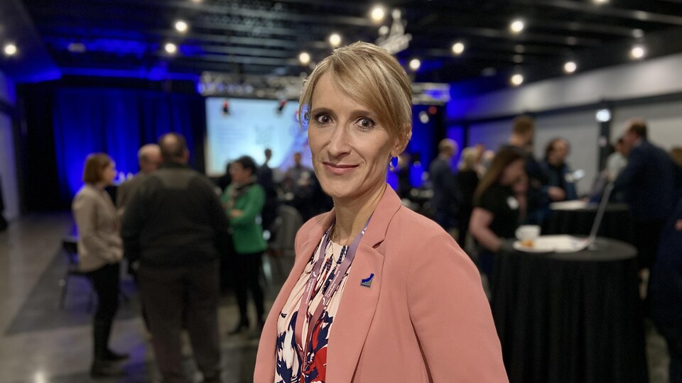 Investissement Québec aide 11 entreprises nord-côtières | Radio-Canada.ca