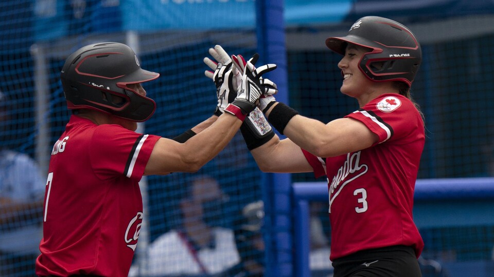 Les Canadiennes remportent le bronze en softball à Tokyo | Radio-Canada.ca