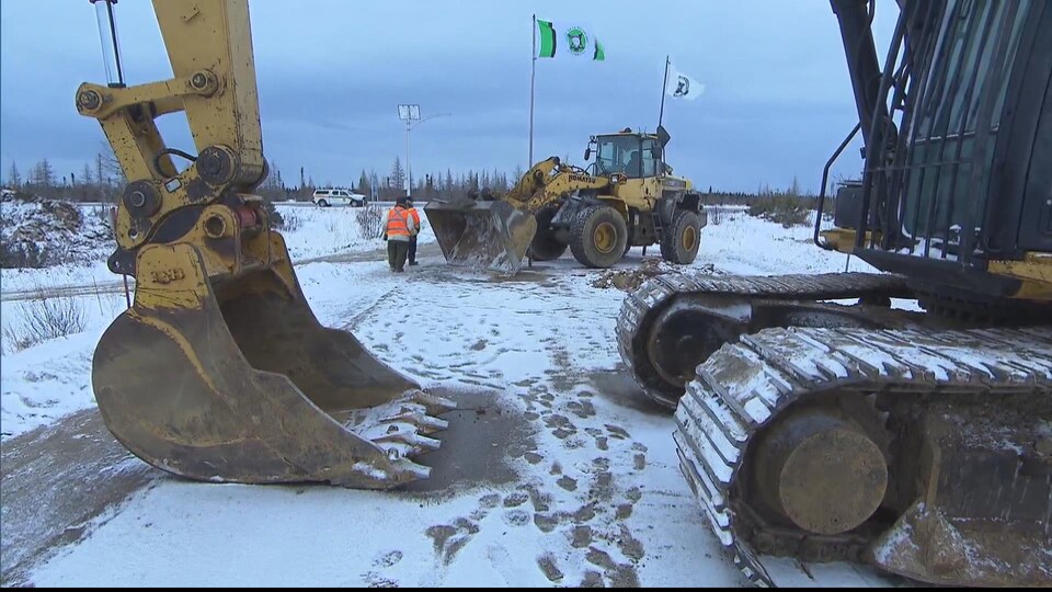 L'accès au chantier de la Romaine bloqué par les Innus de Nutashkuan ...