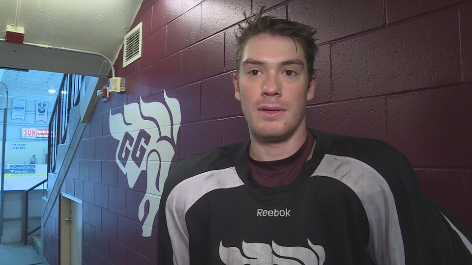 Les Gee-Gees démarrent leur saison en force | Radio-Canada.ca