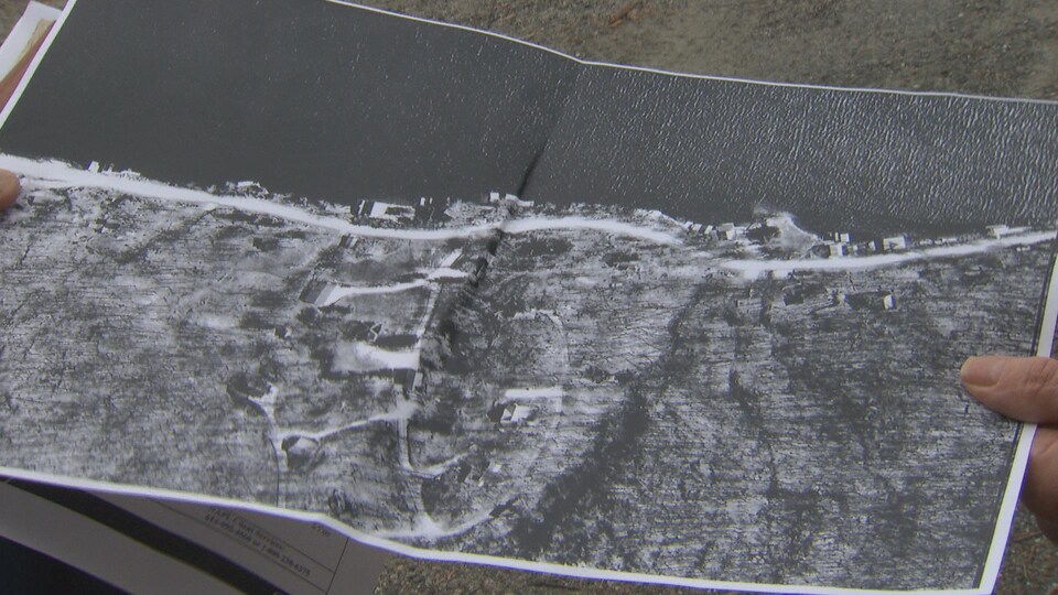 Des abris à bateaux et des quais menacés au lac Meech | Radio-Canada.ca