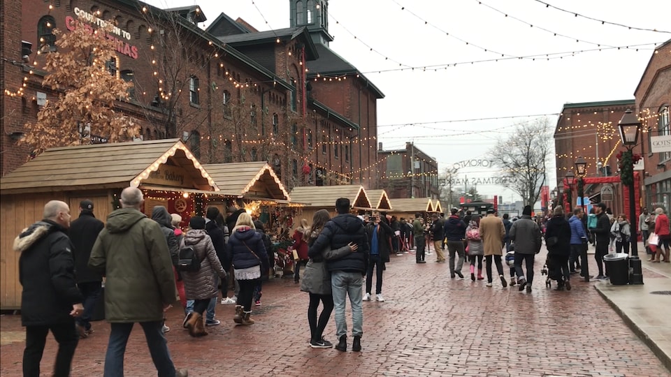 Le marché de Noël de Toronto est maintenant ouvert! | Radio-Canada.ca