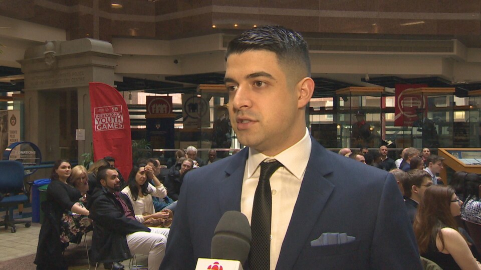 Cinq agents de sécurité honorés pour leur proactivité durant la ...