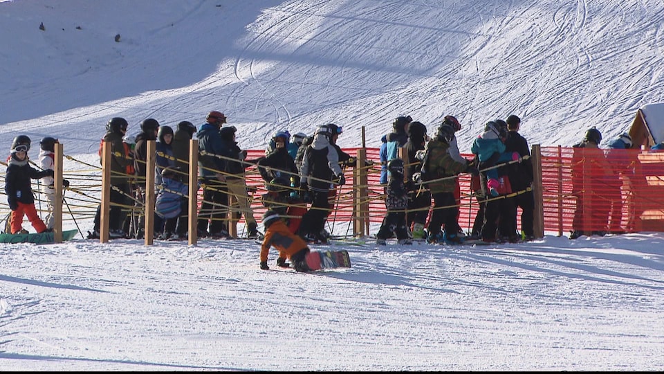 Avec 100 membres de plus, l’optimisme revient à la station Mont-Castor ...
