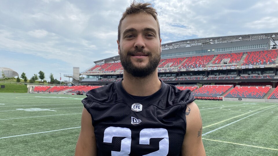 Adam Auclair s’attire les éloges avec le Rouge et Noir d’Ottawa | Radio ...