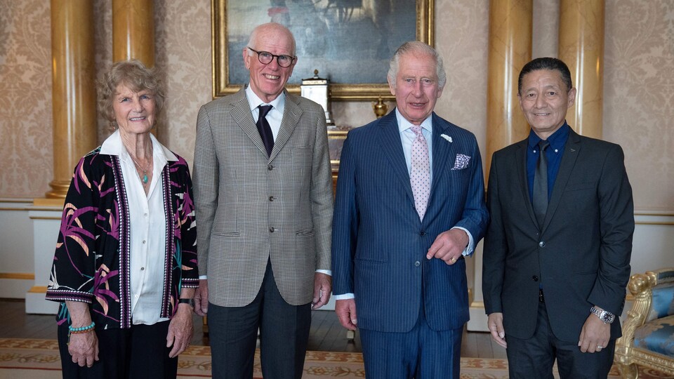 Le Palais de Buckingham souligne les 70 ans de l’ascension de l’Everest ...