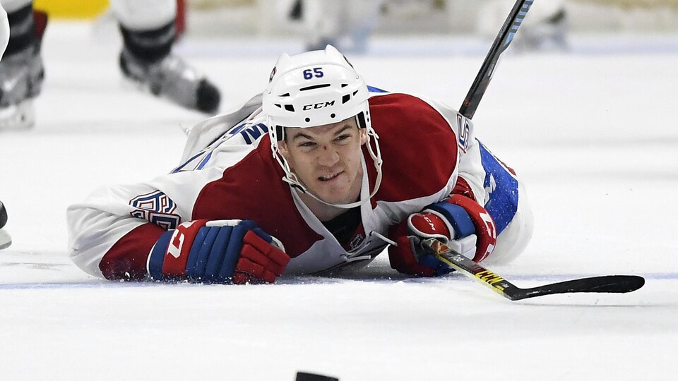 « J'ai laissé tomber l'équipe » - Andrew Shaw | Radio-Canada.ca