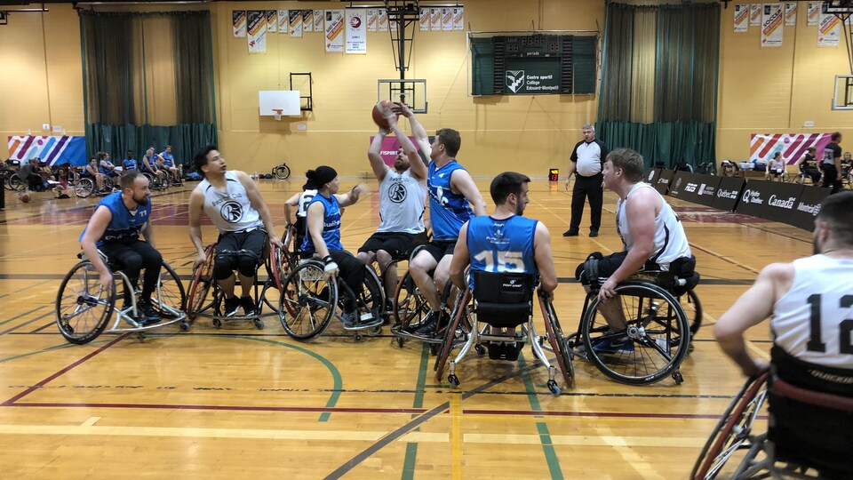 Basketball en fauteuil roulant : Élodie Tessier se démarque parmi les ...