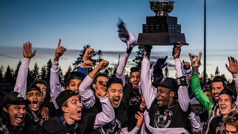 Soccer : les Carabins de l'Université de Montréal sont champions ...