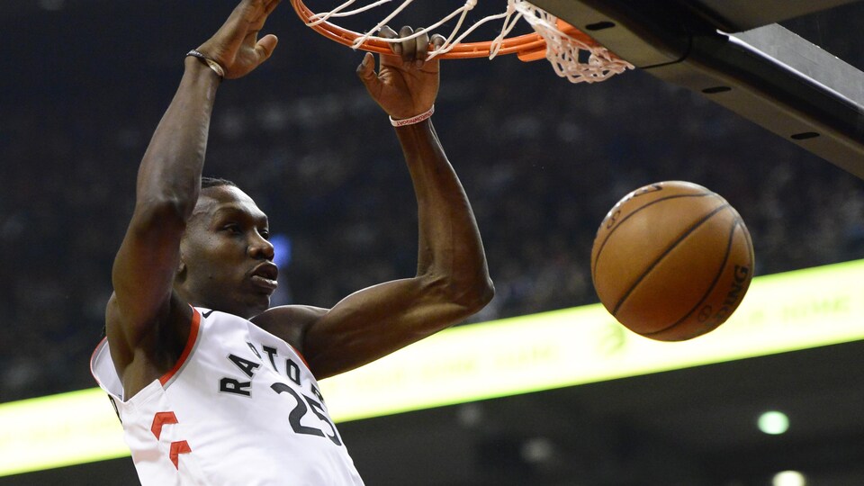 Chris Boucher au cœur de la plus grande remontée de l'histoire des ...