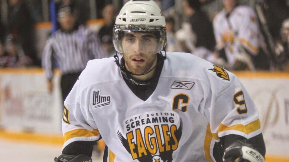 Dean Ouellet : passion hockey | Radio-Canada.ca