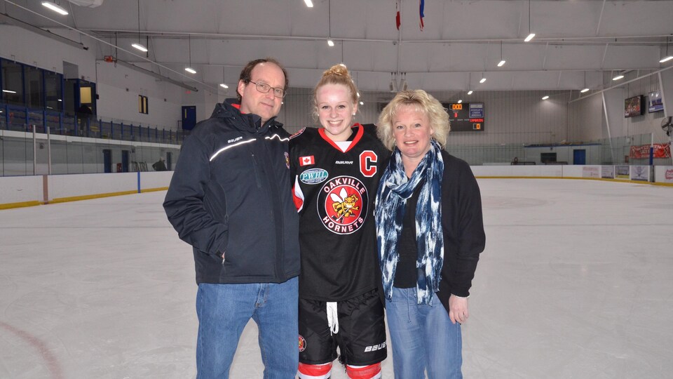 La passion du hockey d’Emma Maltais, de Burlington à Pékin, en passant ...