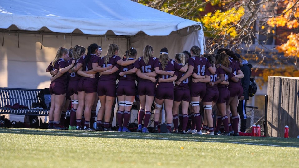 Rugby féminin : les Gee-Gees rendent les armes en finale canadienne ...