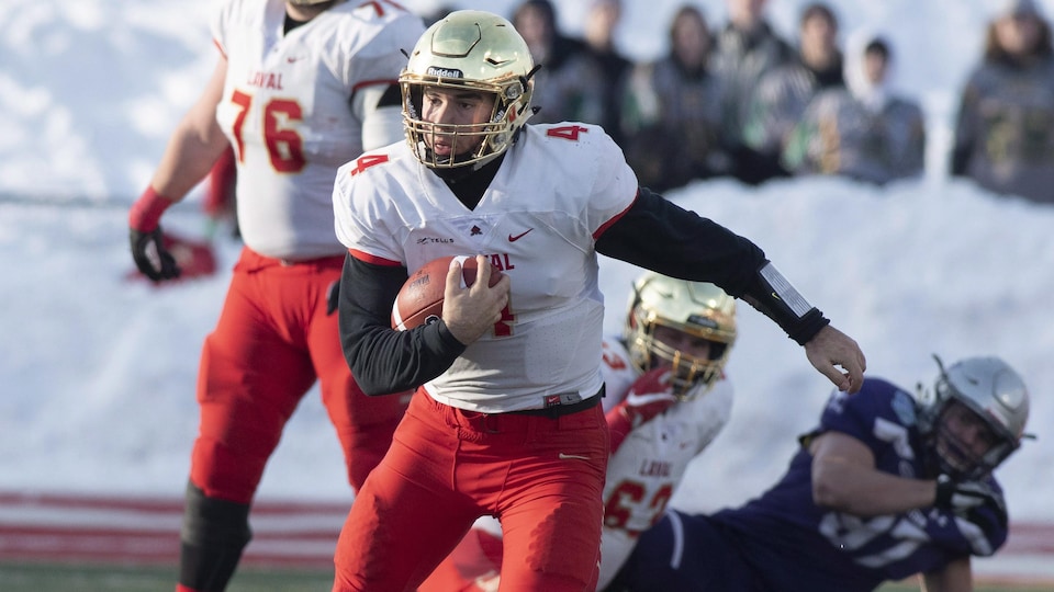 Le quart-arrière Hugo Richard chez Les Alouettes de Montréal