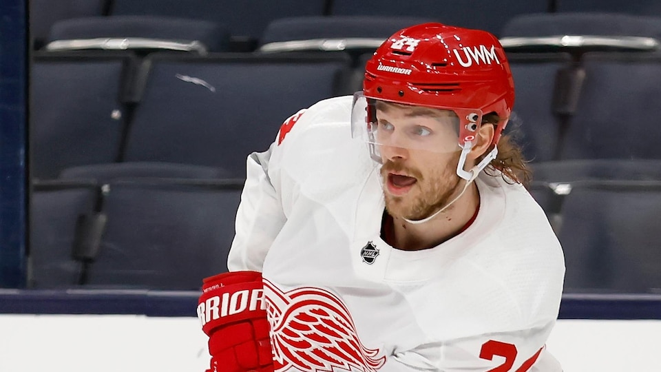 Jon Merrill arrive à Montréal, Victor Mete au ballottage | Radio-Canada.ca