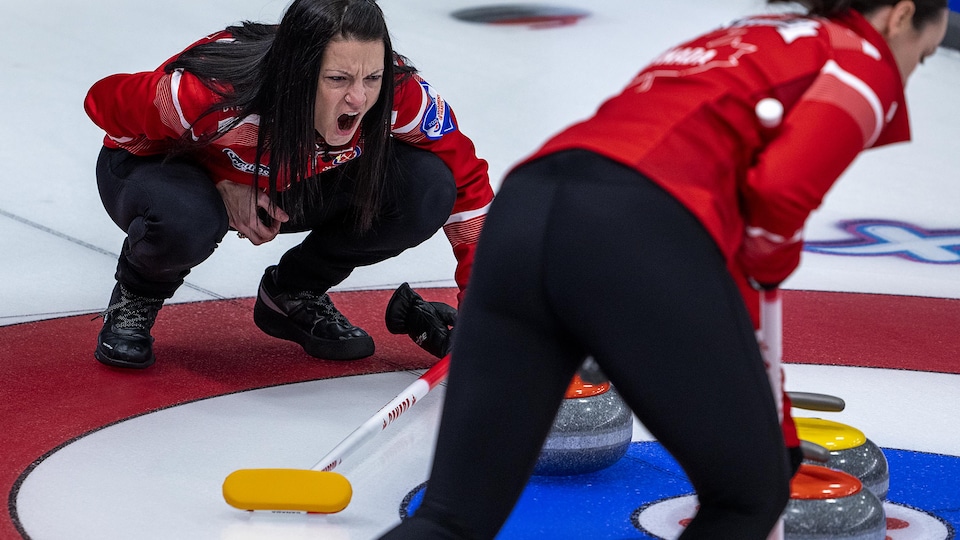 Kerri Einarson amorce le Championnat canadien de curling féminin du bon ...