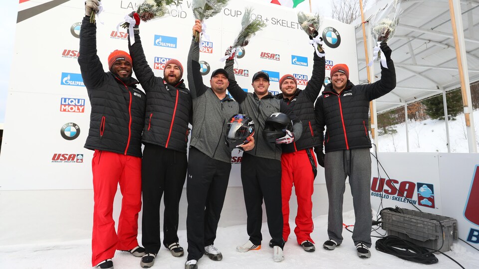 Les bobeurs canadiens décrochent trois médailles à Lake Placid | Radio ...