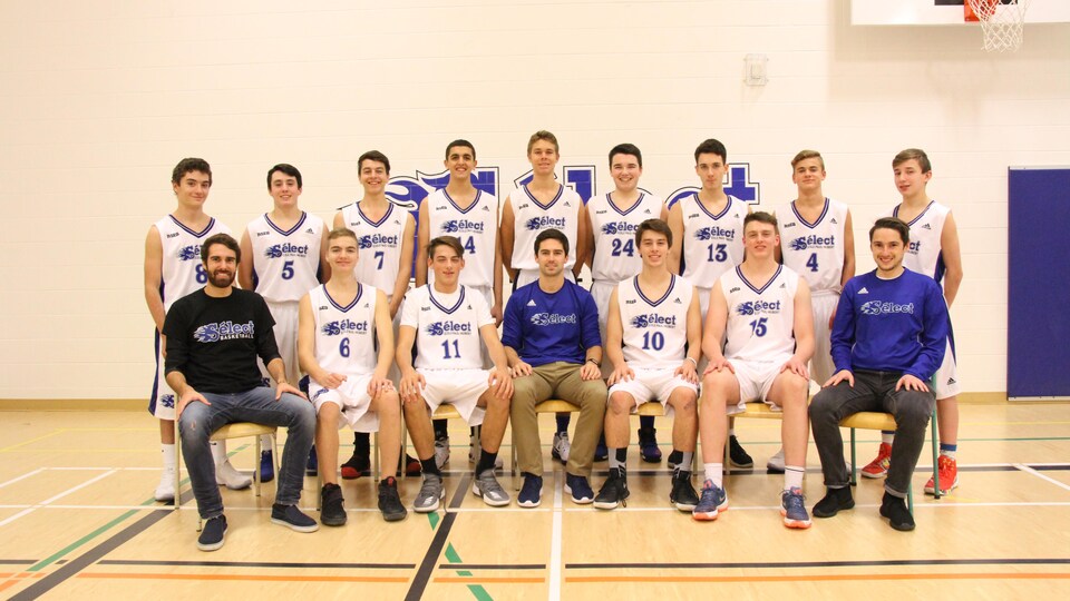 Du basketball juvénile de première division à Rimouski