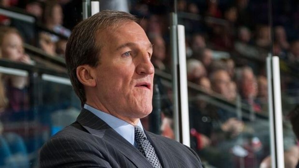 Tim Hunter dirigera le Canada au Championnat mondial de hockey junior ...