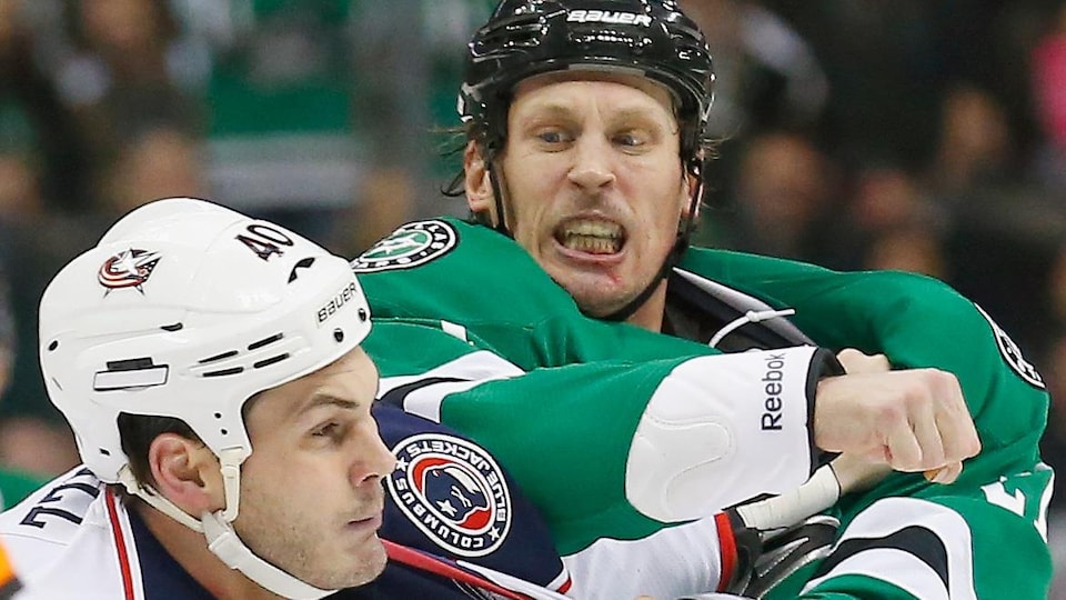 Travis Moen prend sa retraite | Radio-Canada.ca