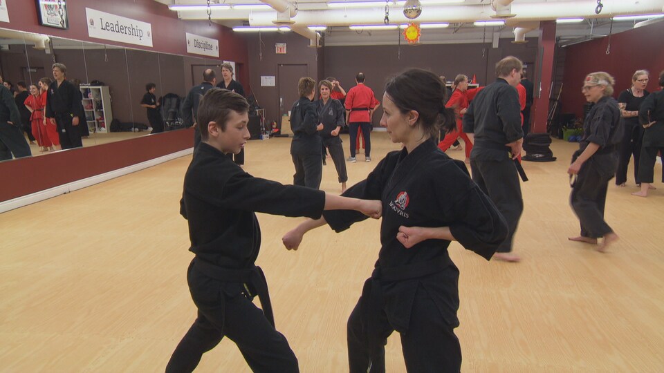 « Héros du sport » : deux frères d'Ottawa aux grandes ambitions en arts ...