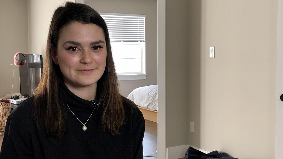 Elle dénonce un vide juridique après que ses photos intimes se sont ...