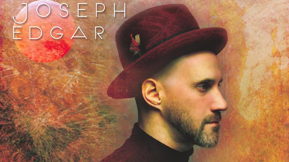 L'artiste acadien Joseph Edgar de passage en Gaspésie cette semaine