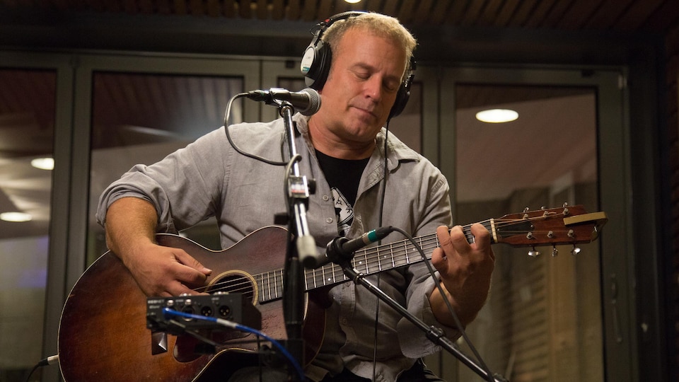 Les 20 ans de l’album À l'avenir, de Marc Déry