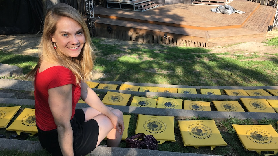 Passer son été sur une scène extérieure, et l'art de jongler avec les ...