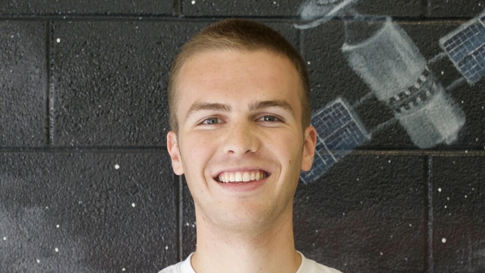 Campagne électorale fédérale : 3 jeunes 4 questions