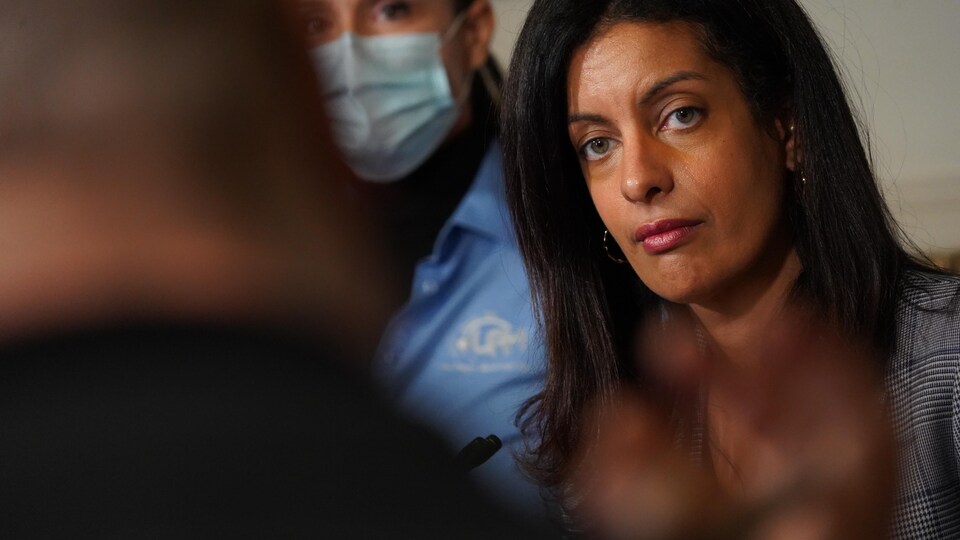 Départ du Dr Arruda : Dominique Anglade veut plus de transparence