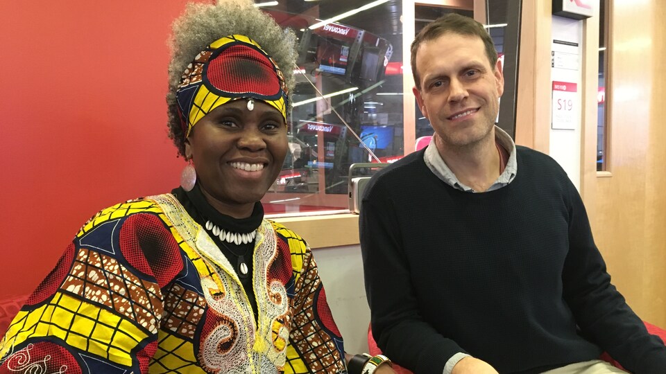 Chanter et danser au profit des femmes en Ouganda