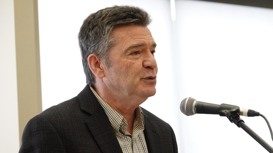 Un nouveau nom pour l’Université de Moncton? | MAJ | Radio-Canada