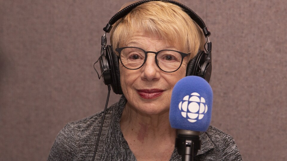 France Théoret aborde la foi sans tabou dans Le théâtre de Dieu