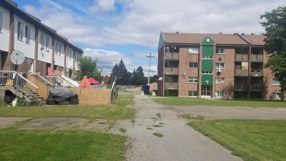 Élections : à Laval, le château fort chancelant des Libéraux