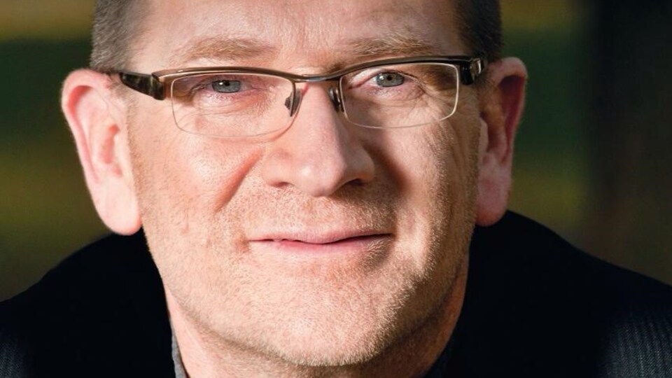 « L'Conteux » acadien Dominique Breau à Sainte-Florence