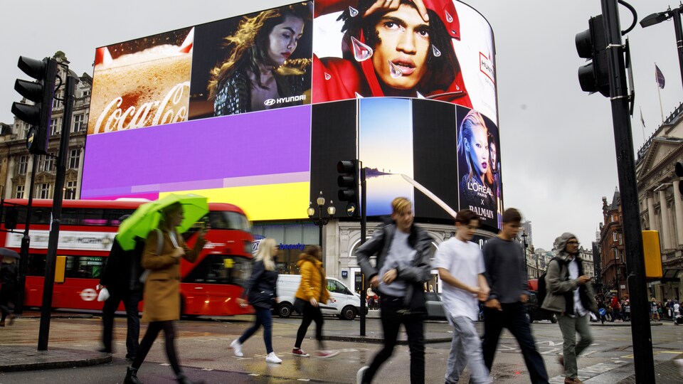 Le panneau publicitaire vit une révolution grâce à l’intelligence ...