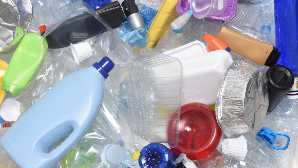 Dangers du plastique pour l’être humain : entre inquiétudes et incertitudes