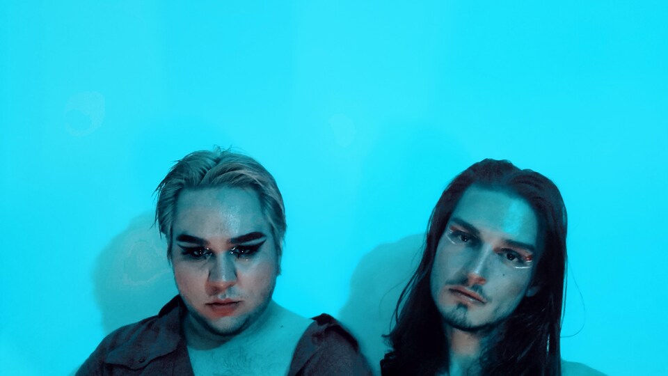 Un nouveau microalbum et un nouveau chapitre pour FLORAA