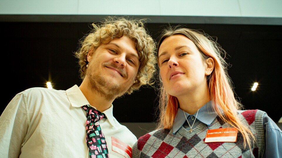 Gab Shonk et Simon Kearney interprètent Jusqu’à Noël