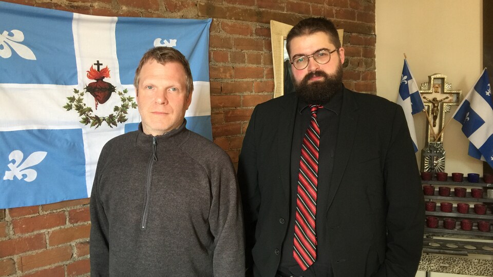 À la fois membres du Parti québécois et partisans du Front national