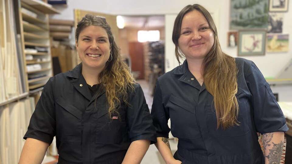 Les Arachides encadrent vos oeuvres