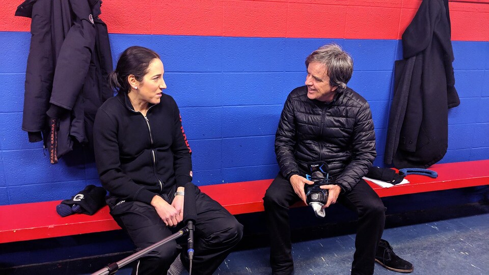 L’aréna de hockey, un endroit glacé et générateur de grandes émotions