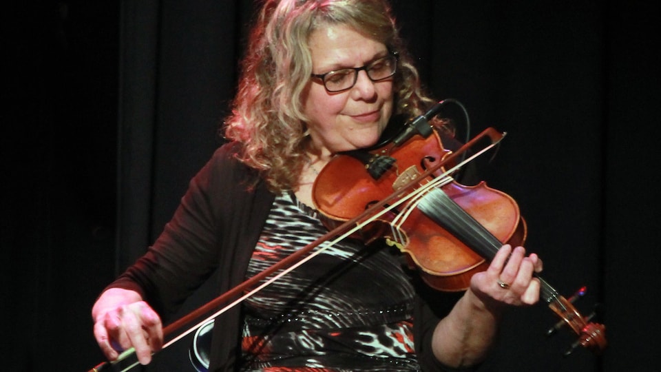 Un premier album solo pour Louise Arsenault