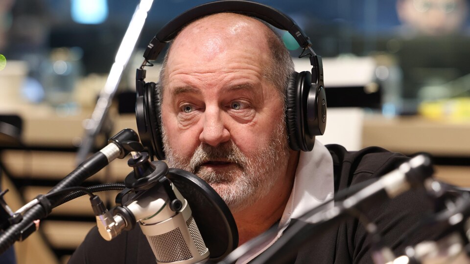 Débat enflammé entre Luc Dionne et Anne Dorval sur l'avenir de la télésérie