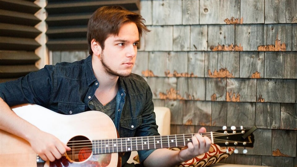 Matt Boudreau, un auteur-compositeur-interprète émergent à découvrir